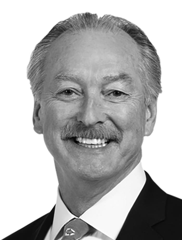 Gordon Hunter Net Worth, Biography, and Insider Trading