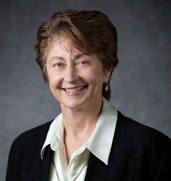 Suzanne Middleton Net Worth, Biography, and Insider Trading