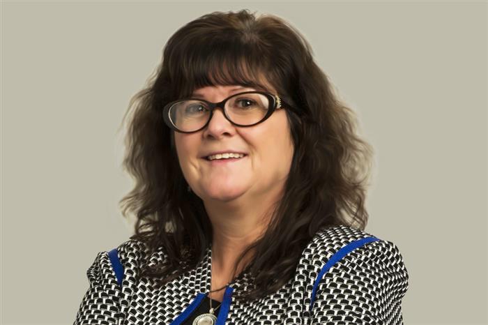 Maria Shields Net Worth, Biography, and Insider Trading