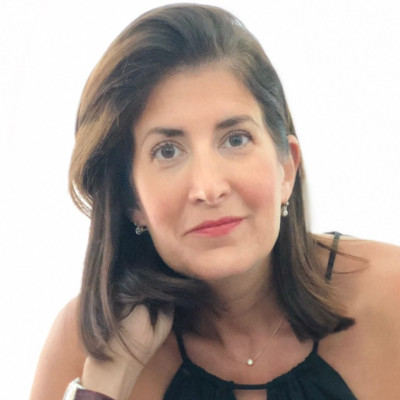 Elizabeth Sandler Net Worth, Biography, and Insider Trading