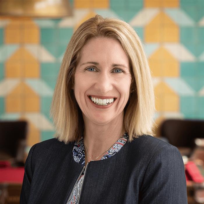 Beth Taylor Net Worth, Biography, and Insider Trading