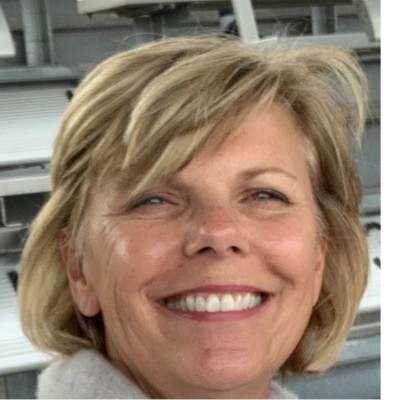 Lori Roberts Net Worth, Biography, and Insider Trading